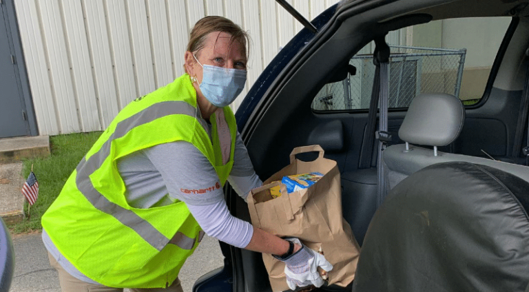 Become a Soldiers’ Angels VA Hospital Volunteer - Soldiers' Angels