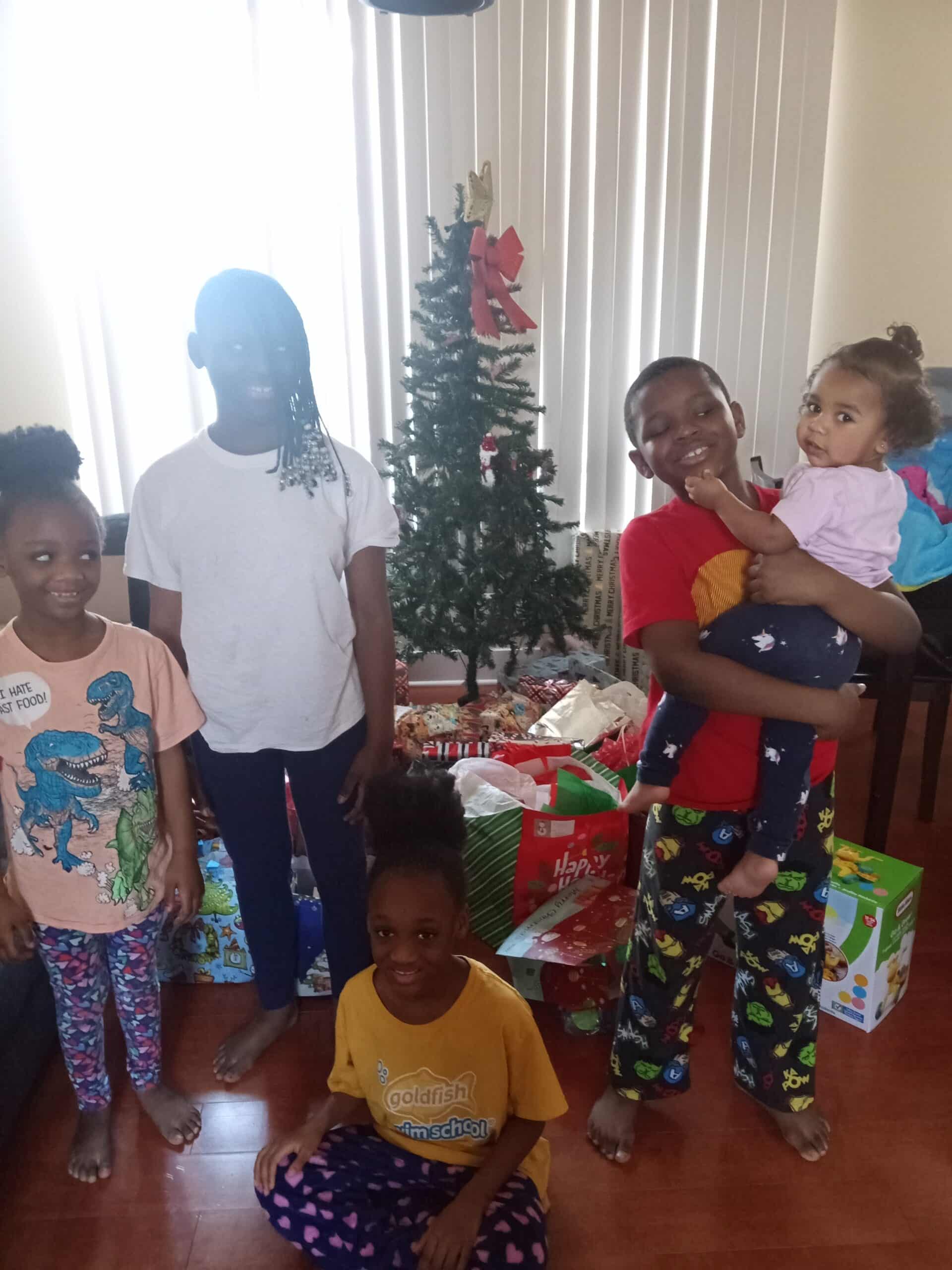 Register for Holiday Support - Soldiers' Angels Adopt-A-Family